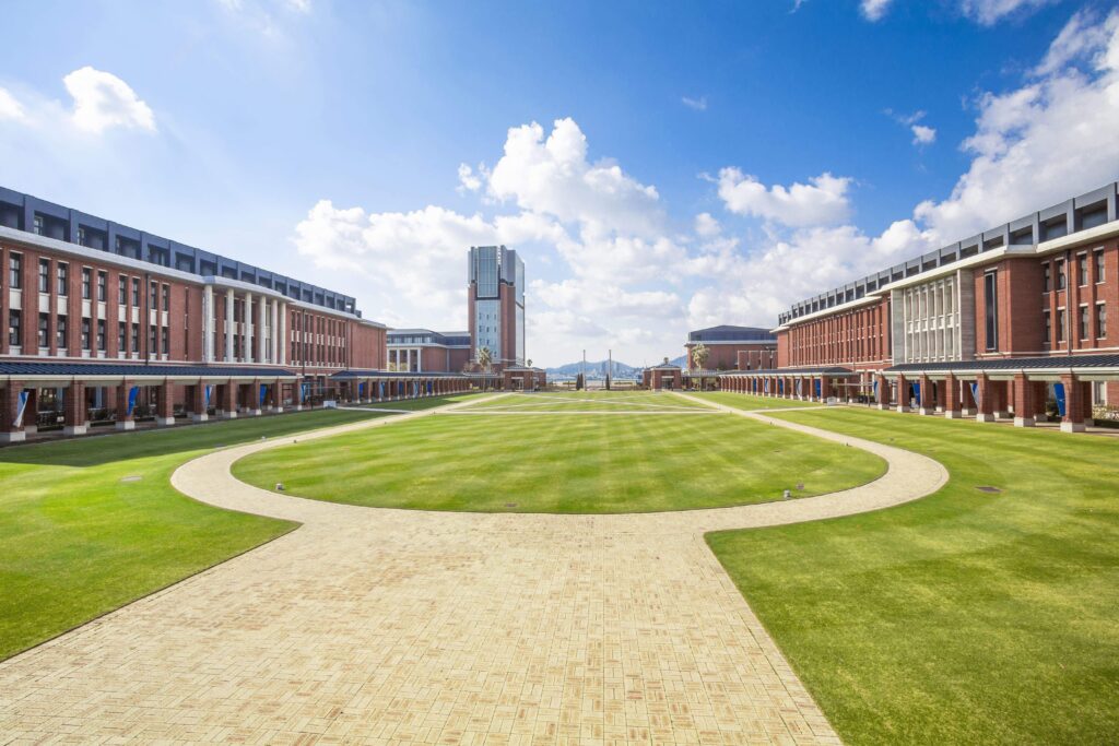 社会貢献活動 × Kobe Gakuin University.